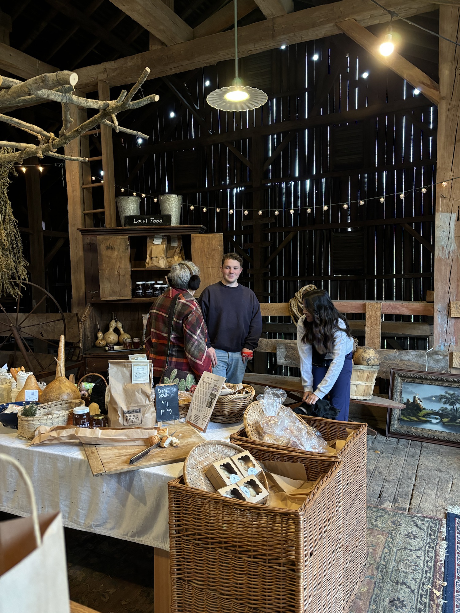 Barn Market – Rock Run House